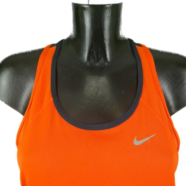 Majica Nike, vel. M, dri fit, narandžasta