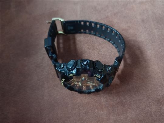 Muski sat G Shock vredi videti