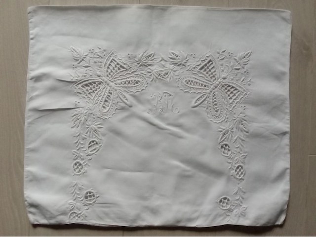 Jastučnica, beli vez, 45x38 cm