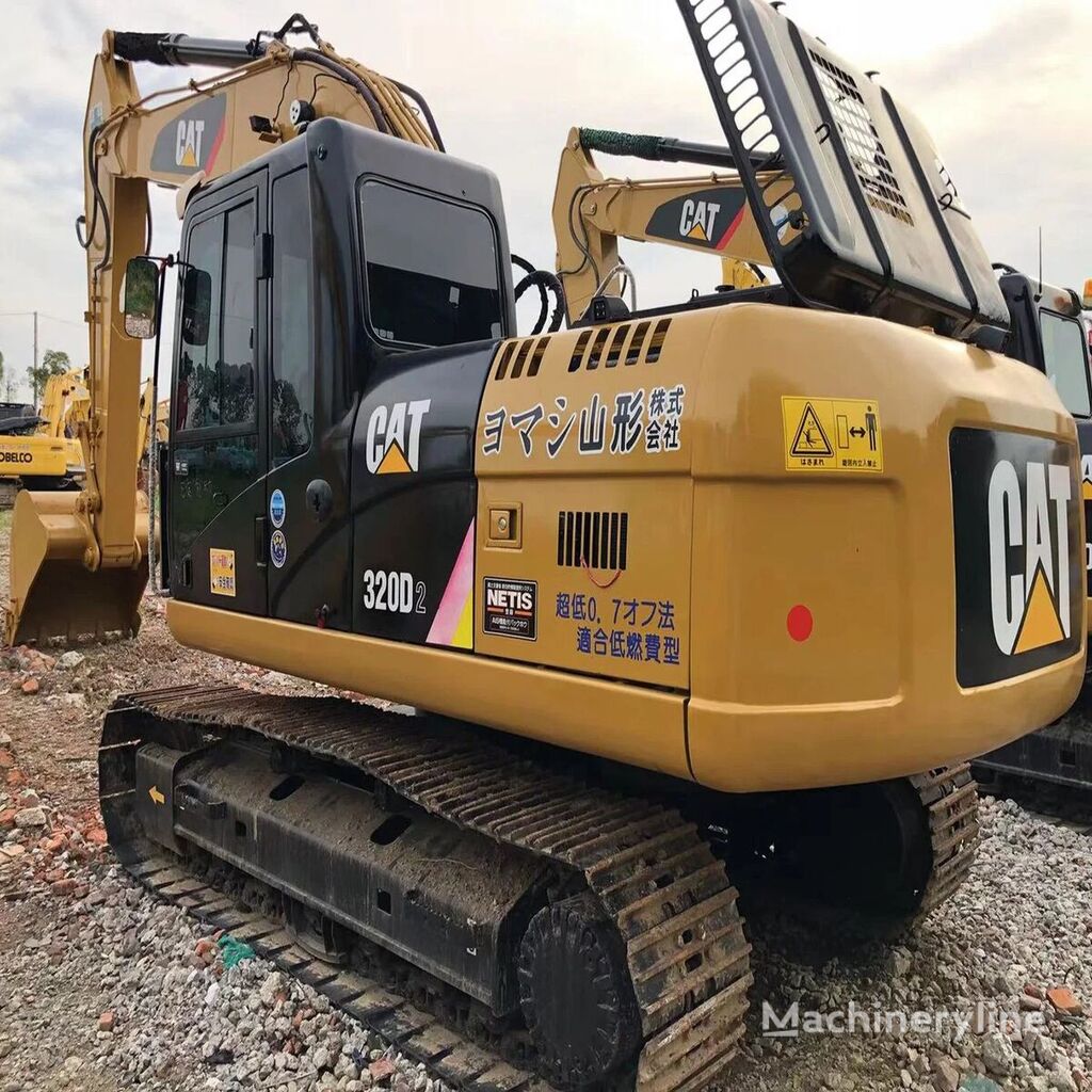 Caterpillar 320DL bager guseničar