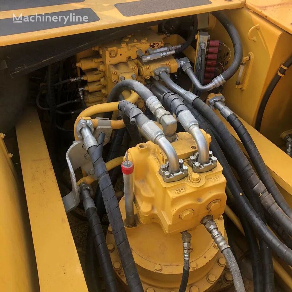 Komatsu PC350 bager guseničar