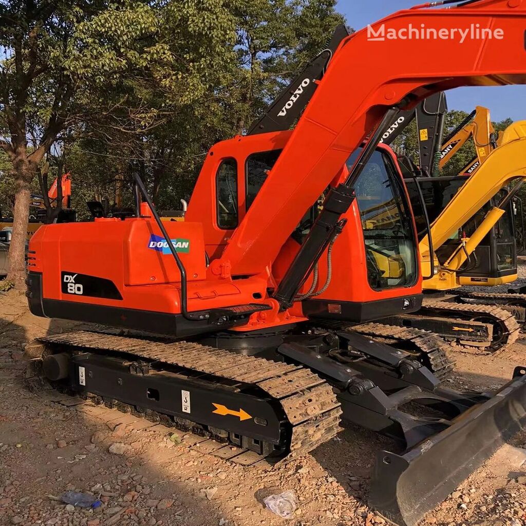 Doosan DX80 bager guseničar