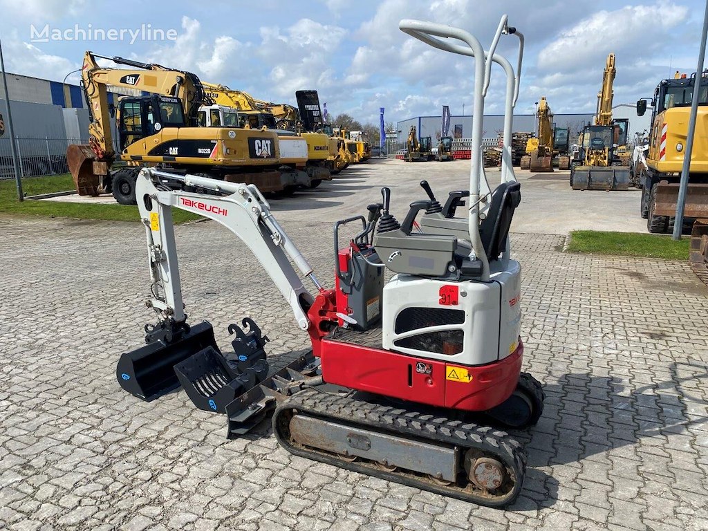 Takeuchi TB210R mini bager