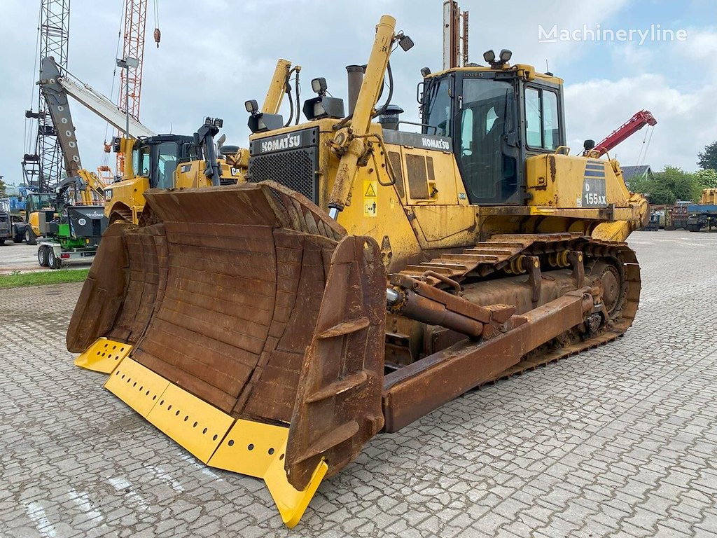 Komatsu D155 AX-6 buldožer