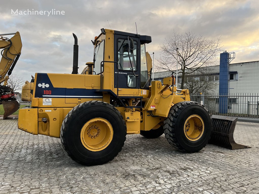 Komatsu WA180-1 prednji utovarivač