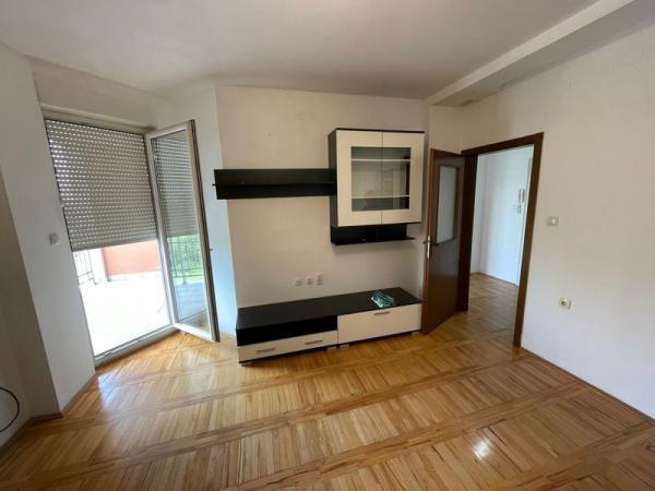 Dvosoban stan na prodaju, 49m2, 133.750€