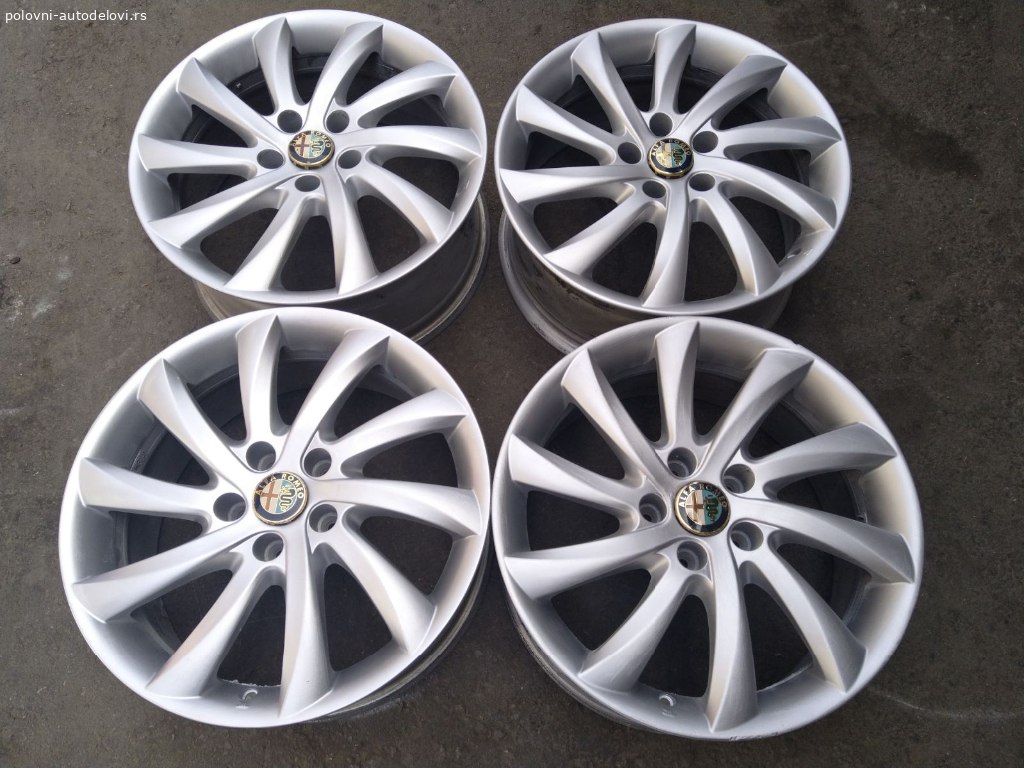 Alu felne Alfa Romeo Giulietta R17 5x110 Originalni delovi