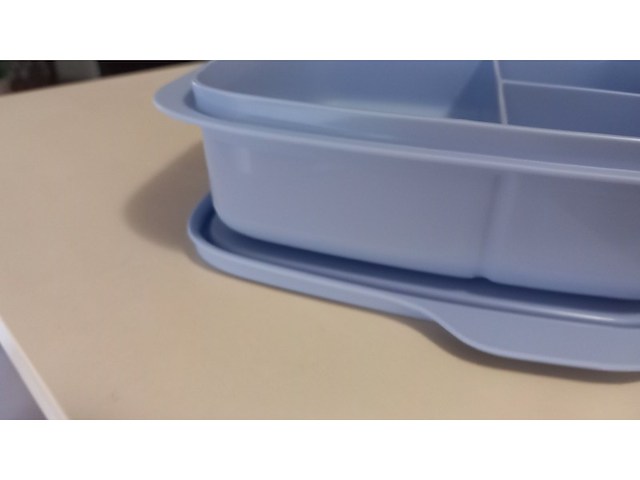 Tupperware mala kutija za užinu