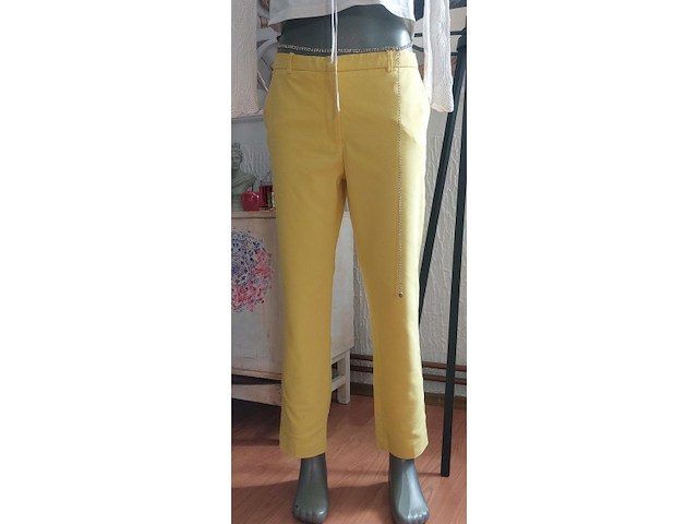 Pantalone ---ZARA BASIC----42