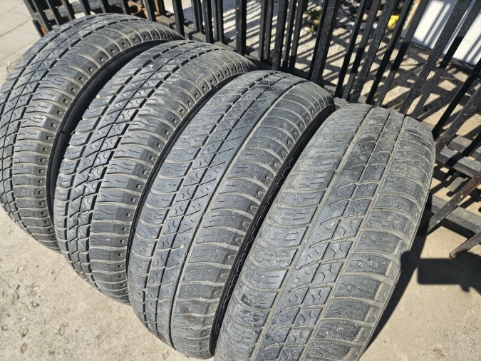 165/70 R14 MICHELIN