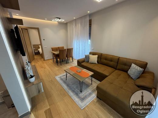 Izdajem nov delux apartman na Zlatiboru u zgradi Kalman 7