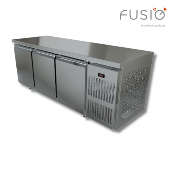 FUSIO RASHLADNI STO 3 BOX VRATA ZZ +2/+10°C 2000X700X850 BASIC