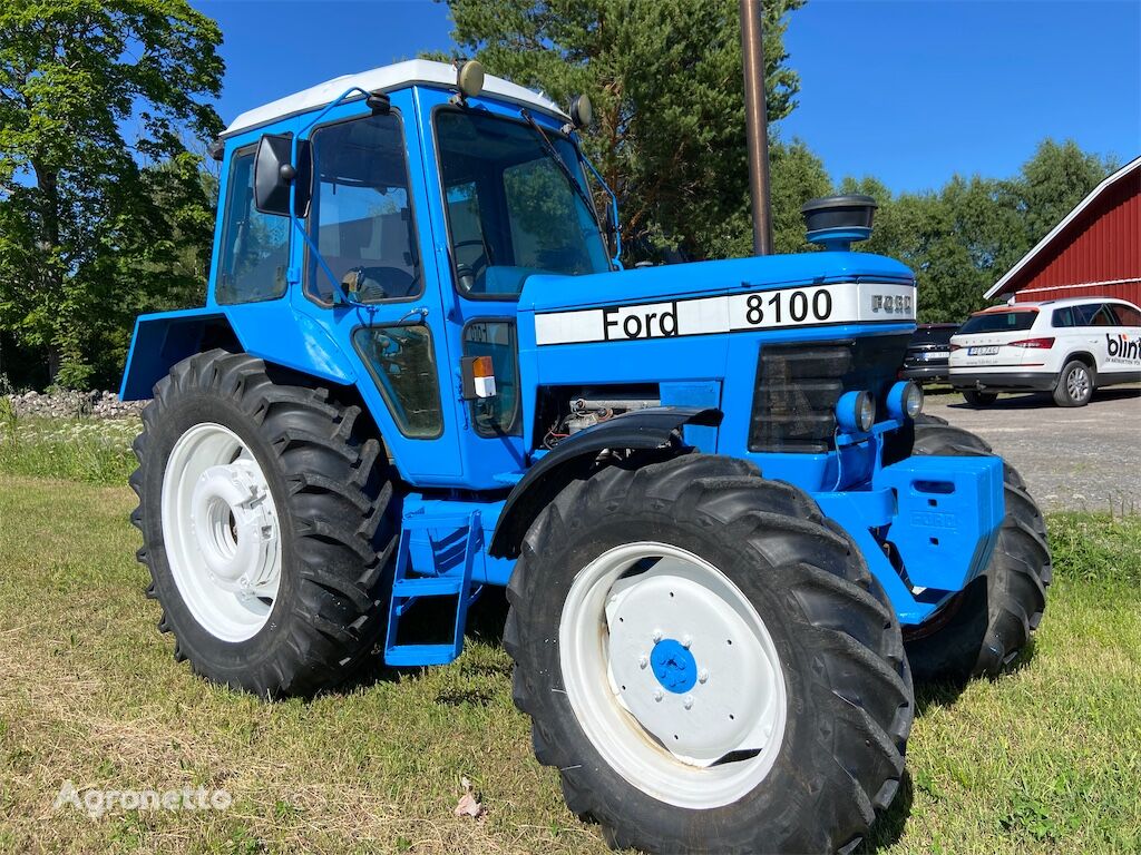 Prodaje se Ford 8100 4 WD traktor točkaš na aukciji