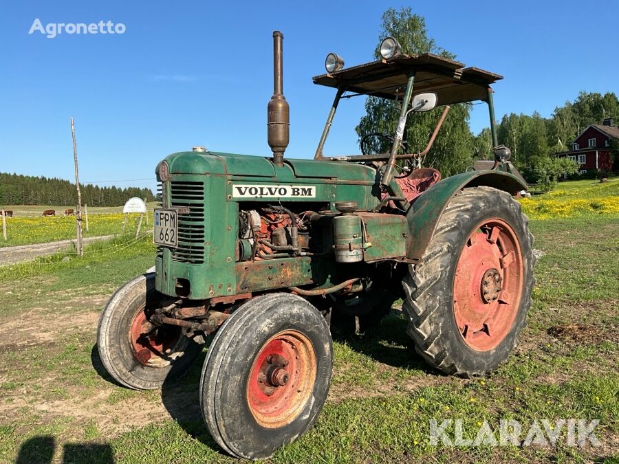 Prodaje se Volvo 36 traktor točkaš na aukciji