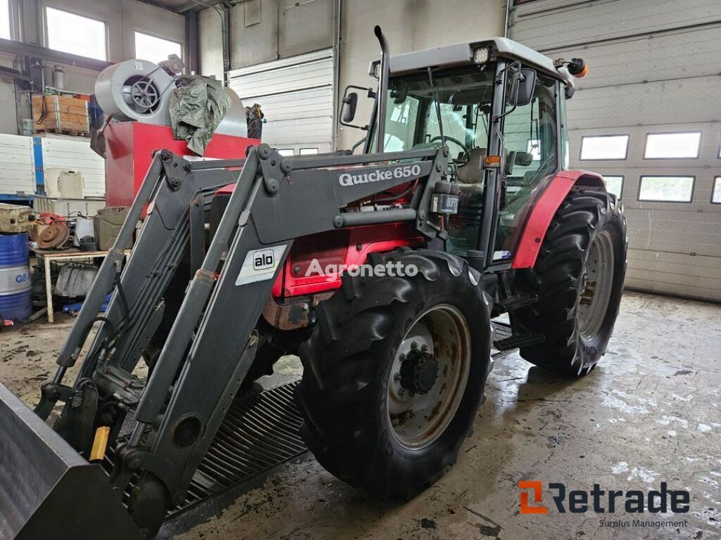 Prodaje se Massey Ferguson 4270 traktor točkaš na aukciji