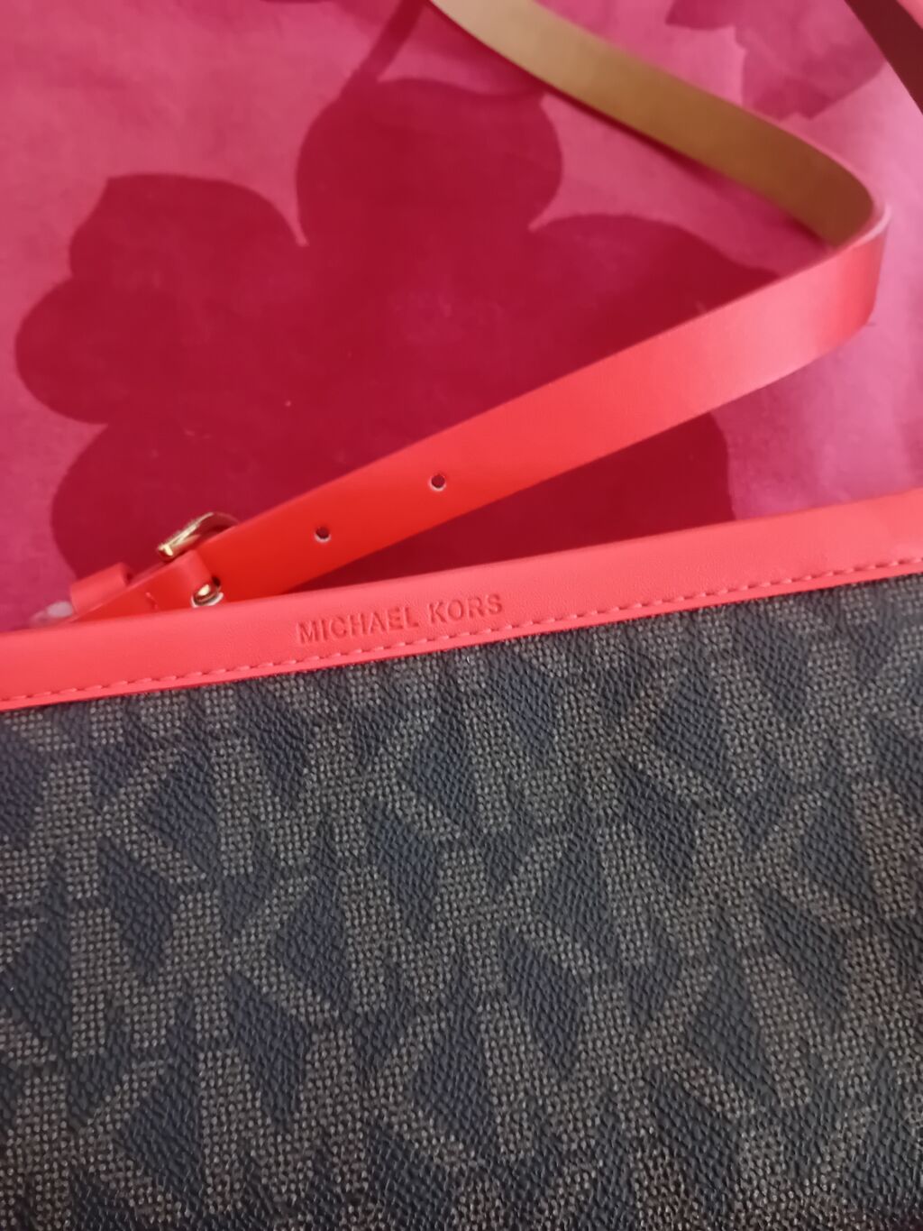 Michael Kors torba manja. Nova . Original. Koza