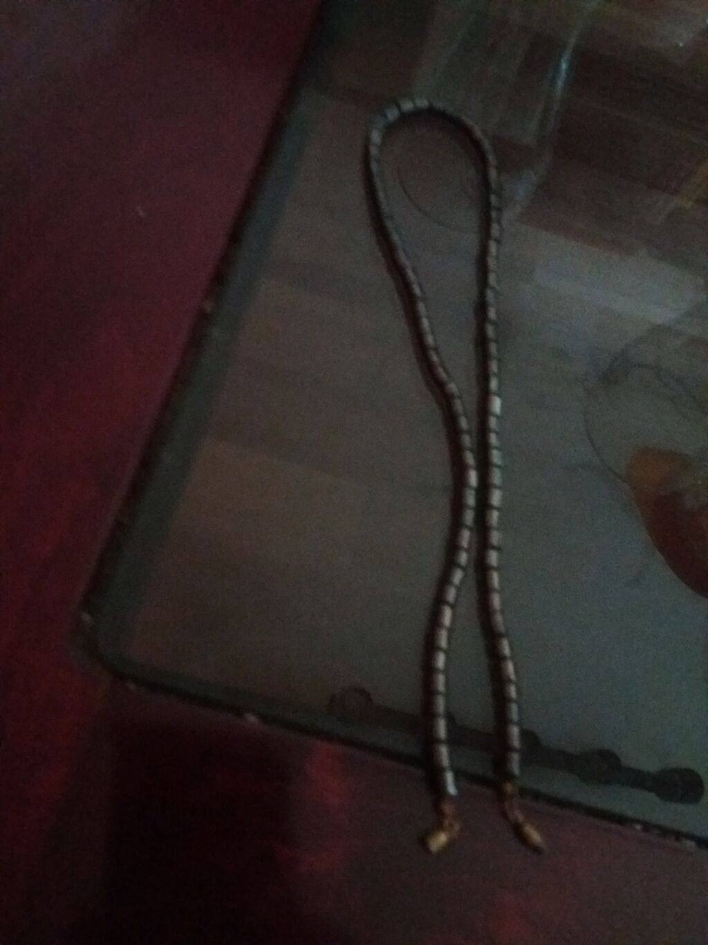 Ogrlica. bižuterija. Dužina 40 cm