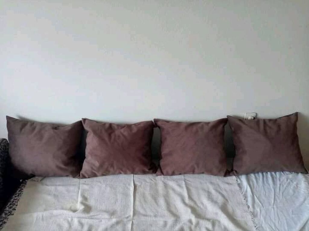 Jastuci od mebla dezen po izboru