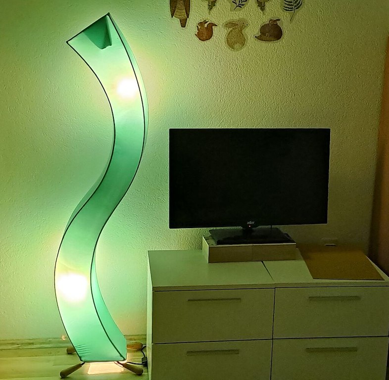 Podna lampa, bоја - Zelena, Upotrebljenо