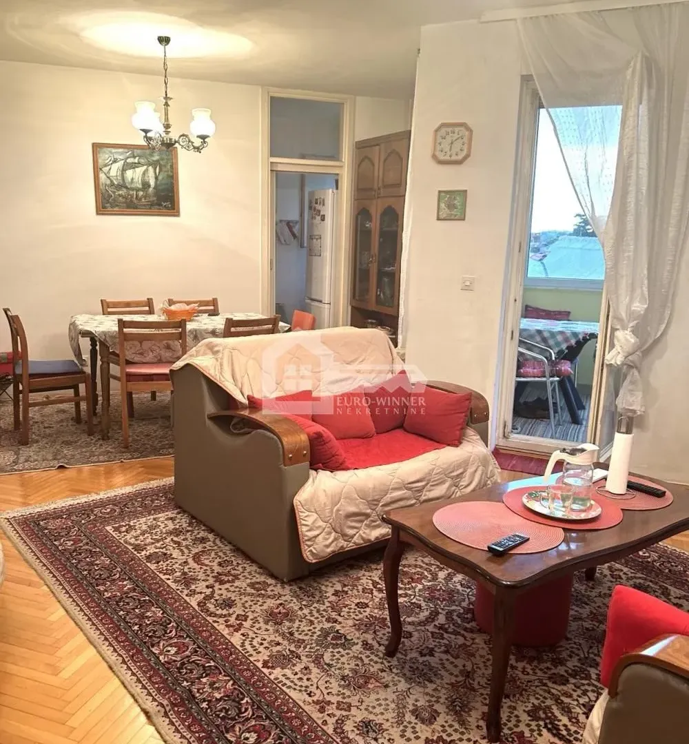 Prodaja, trosoban stan, 90m2, Banovo Brdo, Beograd