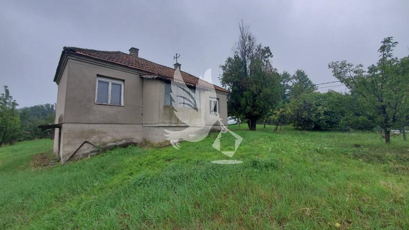 Kuća u podnožju Kosmaja i plac sa aronijom #K590 #1226 105.000 €