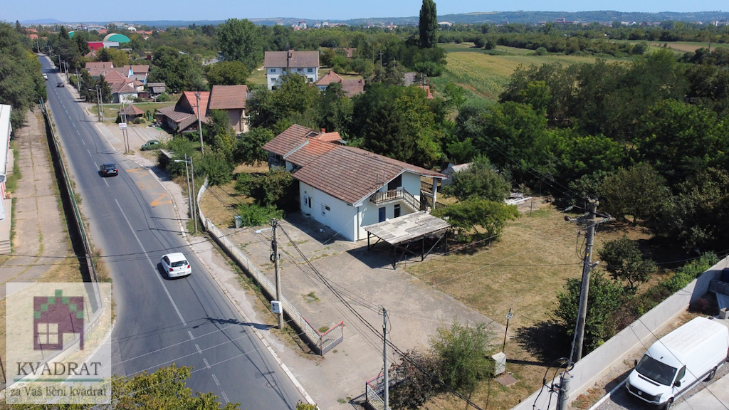 Kuća 350m2, 23 ara, Urovci, Obrenovac – 205 000€