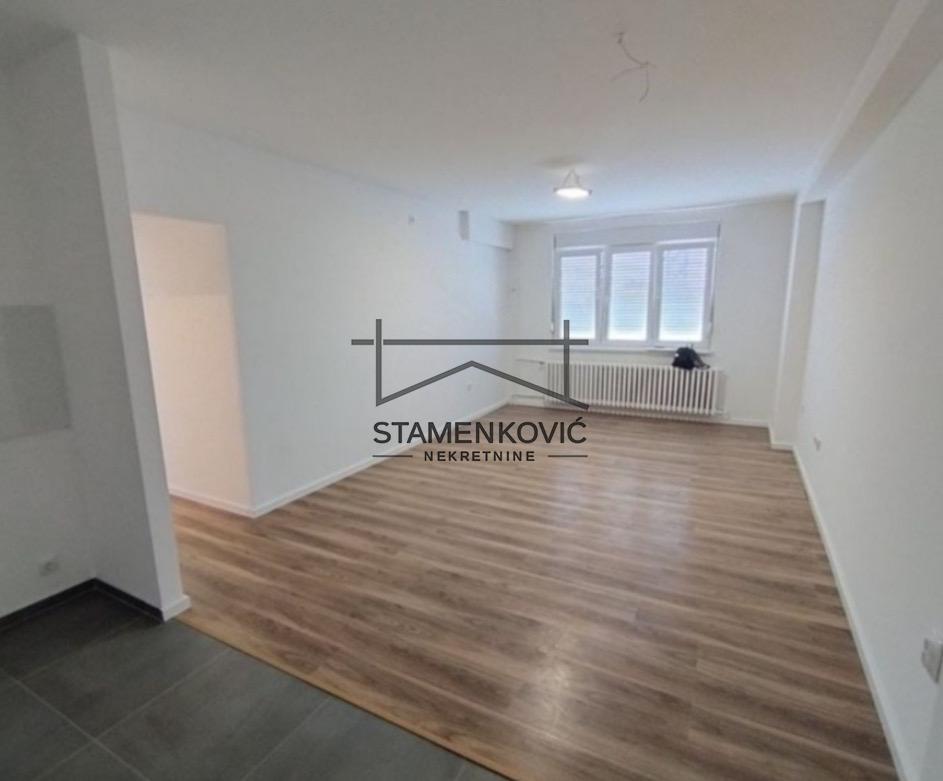 Kompletno renoviran trosoban stan u sirem centru grada! ID#6585 149.500 €