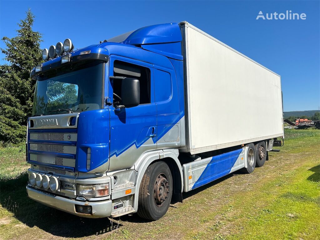 Prodaje se Scania R94 kamion furgon na aukciji