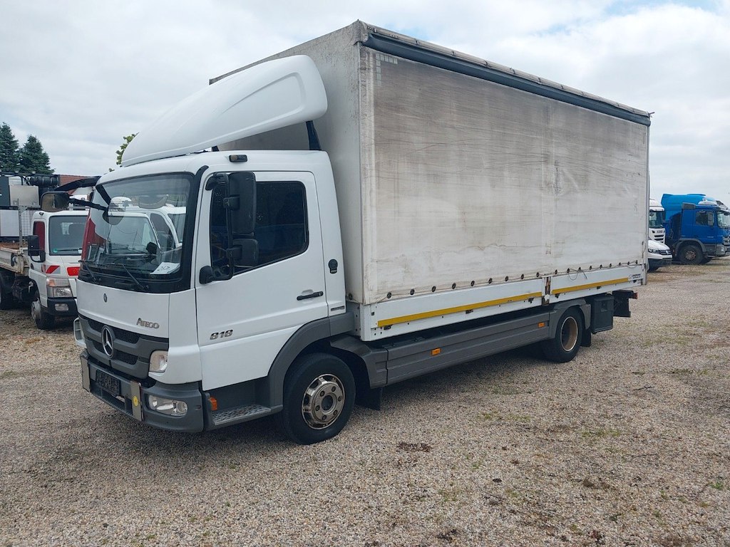 Mercedes-Benz Atego 818 Curtain side + tail lift kamion s ceradom