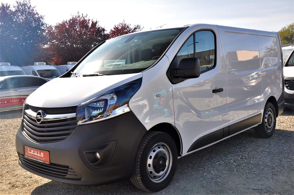 Opel Vivaro Furgon 3 Locuri minibus furgon