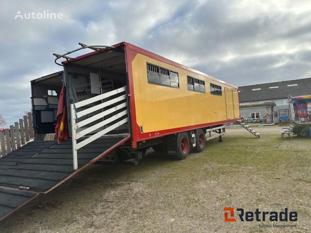 Prodaje se Kel-Berg Heste trailer/ Kel-Berg Horse trailer poluprikolicu za prevoz stoke na aukciji