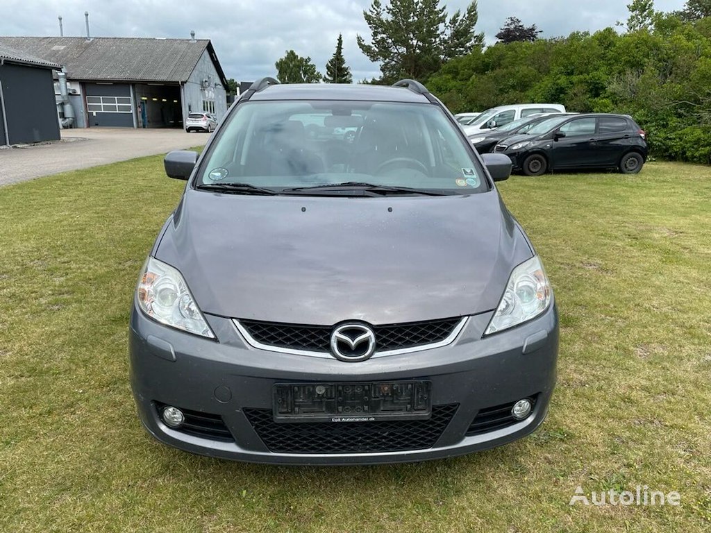 Mazda 5 minivan