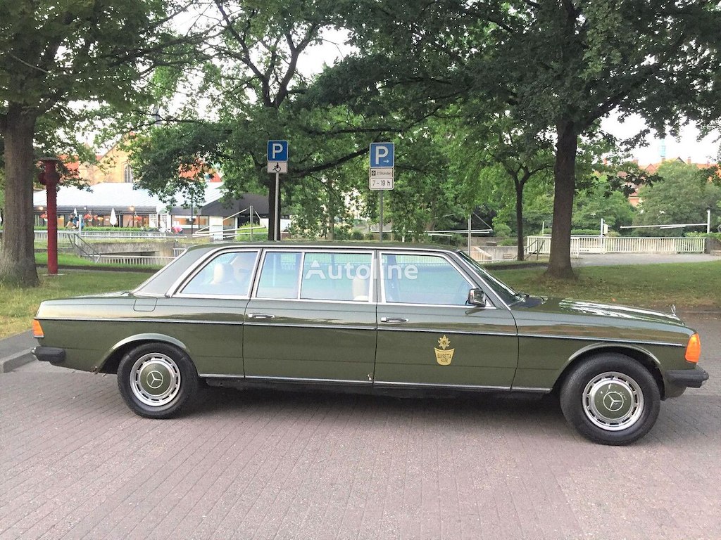 Mercedes-Benz 250 Pullmann Automatik sedan