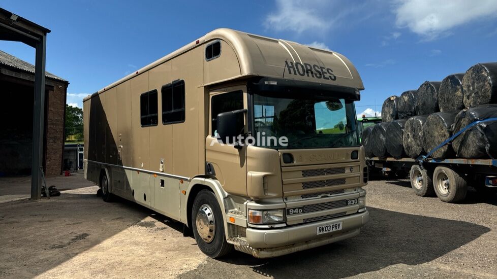Prodaje se Scania P94 230 vozilo za prevoz konja na aukciji