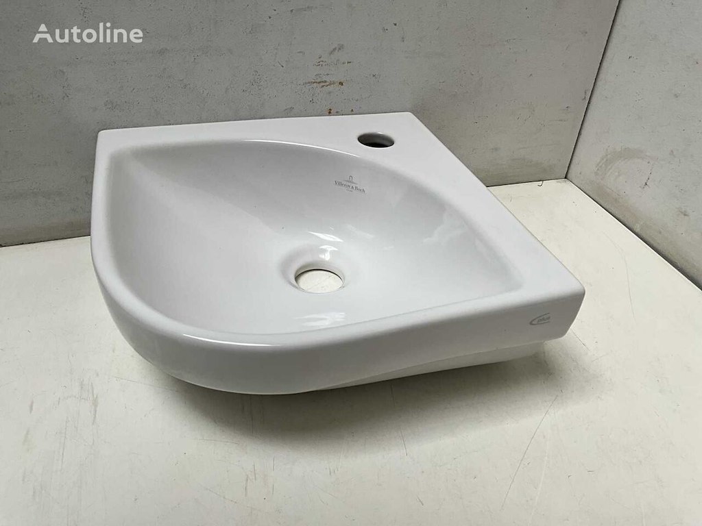 Prodaje se Villeroy & Boch Subway 3.0 sudoperu na aukciji