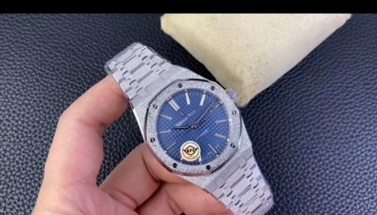 #AudemarsPiguet #RoyalOak #AP Audemars Piguet Ro