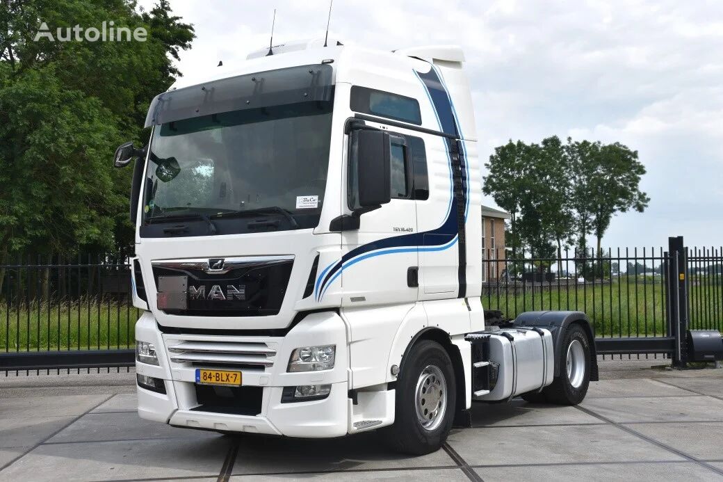 MAN TGX 18.420 - EURO 6 - ADR FL - PARK. AIRCO - NAVI - PTO - XENON tegljač