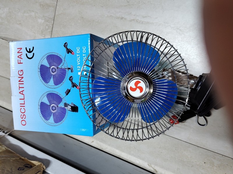 Ventilator za auto 12 ili 24 v