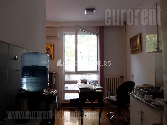 #9642, Izdavanje, P.P., KRUNSKA, 1000 EUR