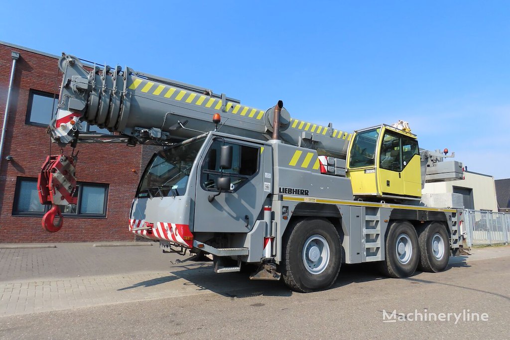 Liebherr LTM 1055-3.1 pokretna dizalica