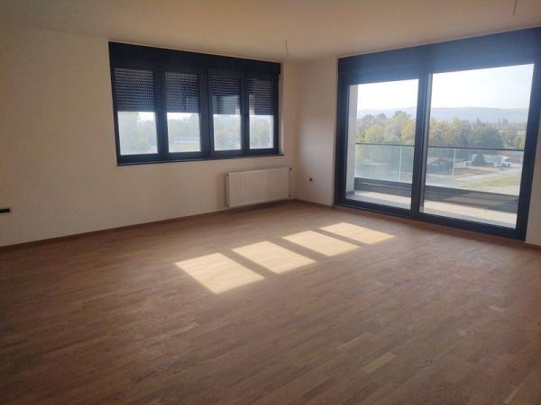 Četvorosoban stan na prodaju, 127m2, 370.800€