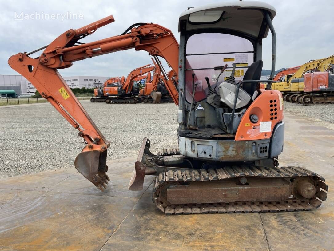 Hitachi ZX30UR bager guseničar