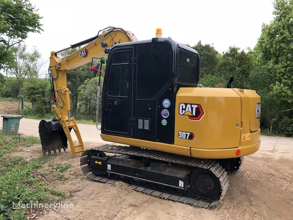 Caterpillar 307 bager s dubinskom kašikom