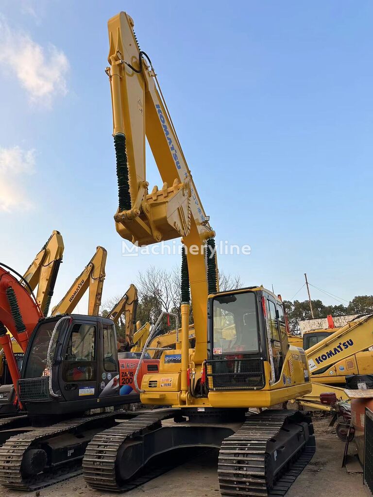 Komatsu PC200-7 bager guseničar