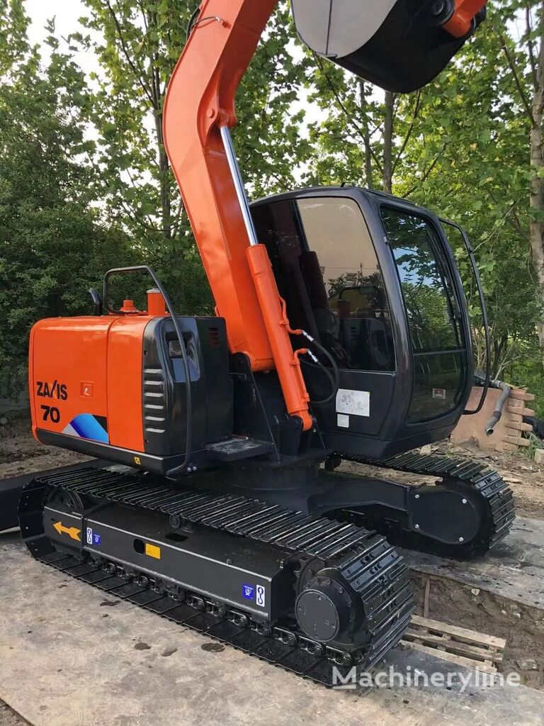 Hitachi Zaxis 70 bager guseničar