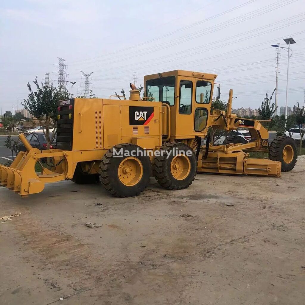 Caterpillar 140K grejder