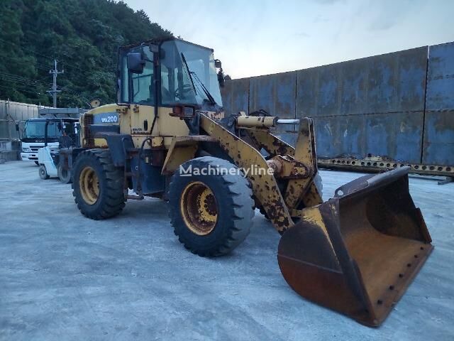 Komatsu WA200-6 prednji utovarivač