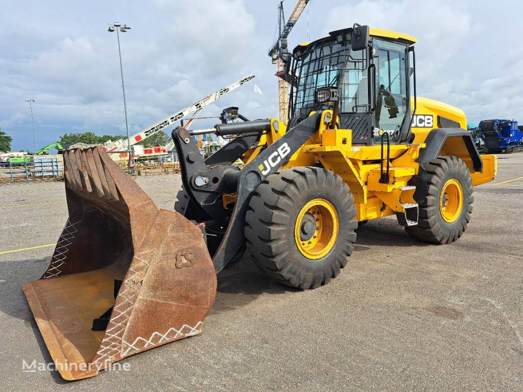 JCB 427 ZX prednji utovarivač