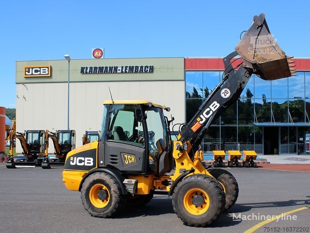 JCB 406 teleskopski prednji utovarivač