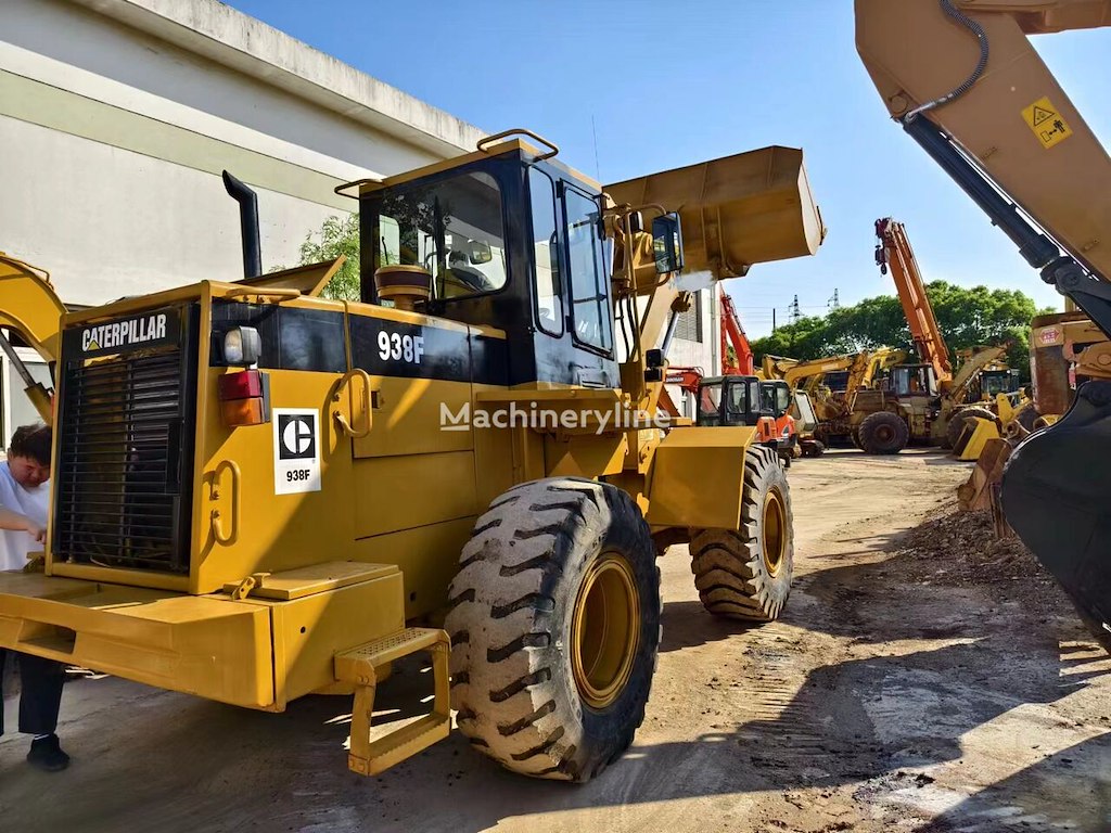 Caterpillar 938F prednji utovarivač